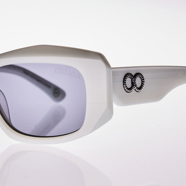 Childe VIVIFY Bio-Acetate Recycled Pearl White Ice Blue | Grey Bio Lens ...